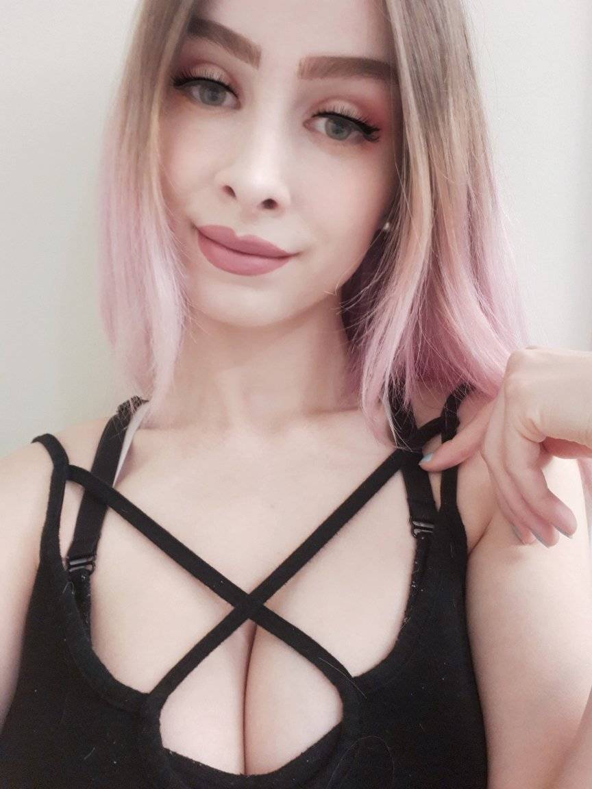 All Black | Scrolller