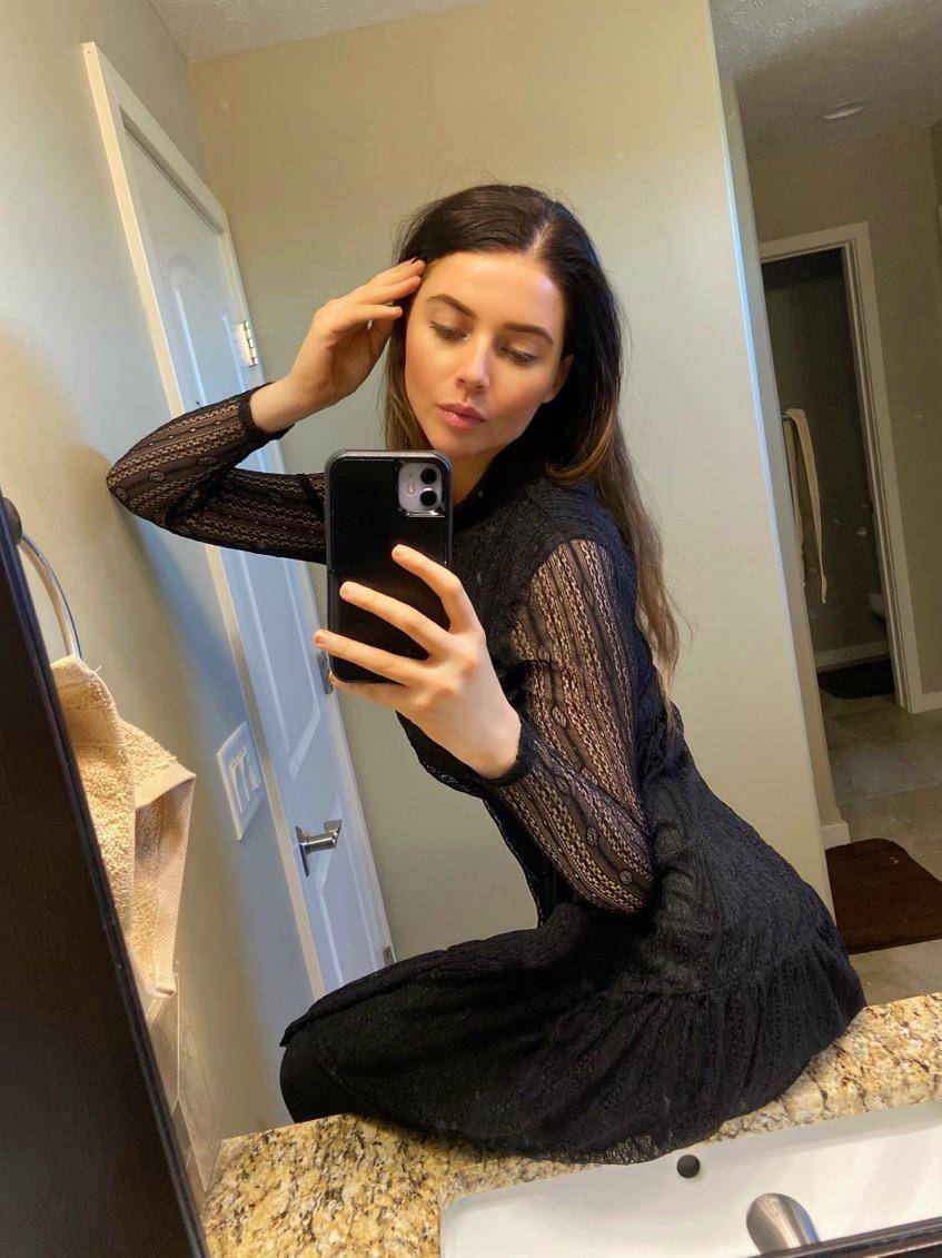 All black [21] | Scrolller