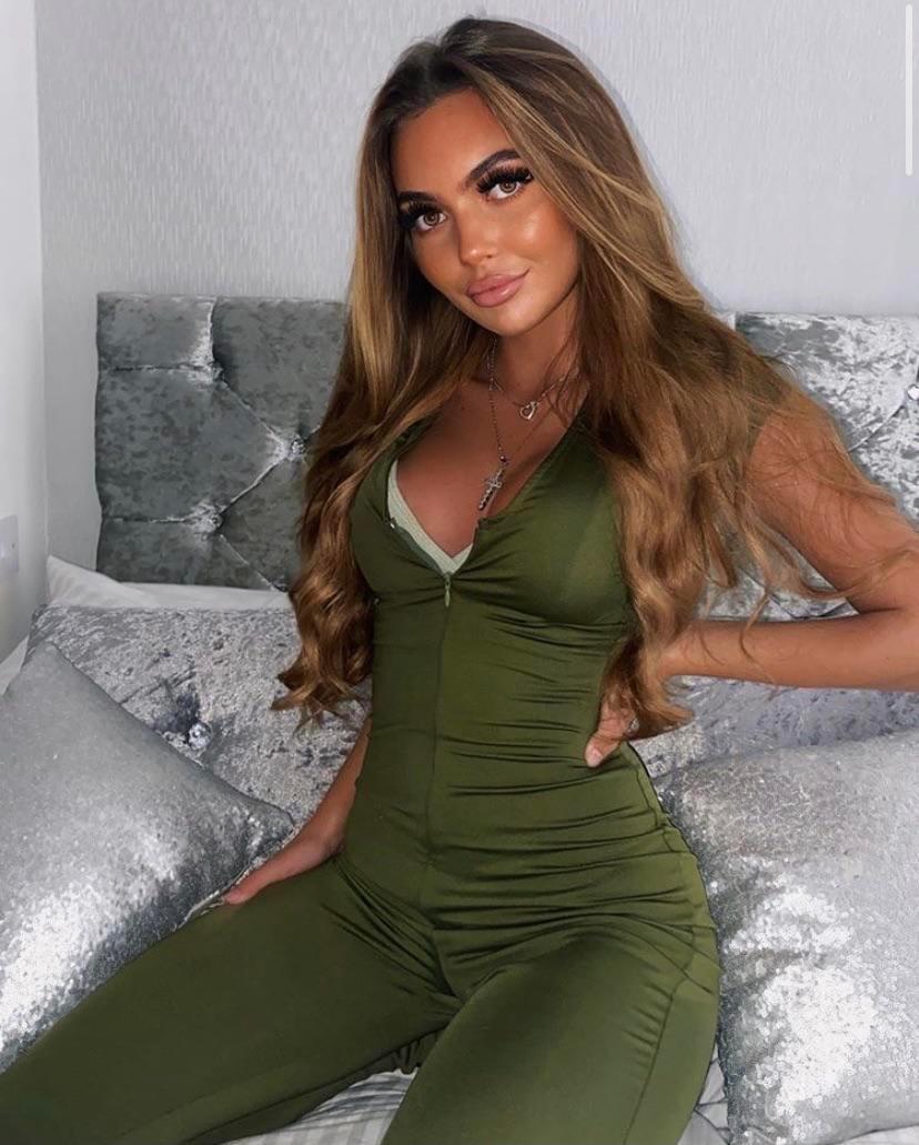 All green | Scrolller