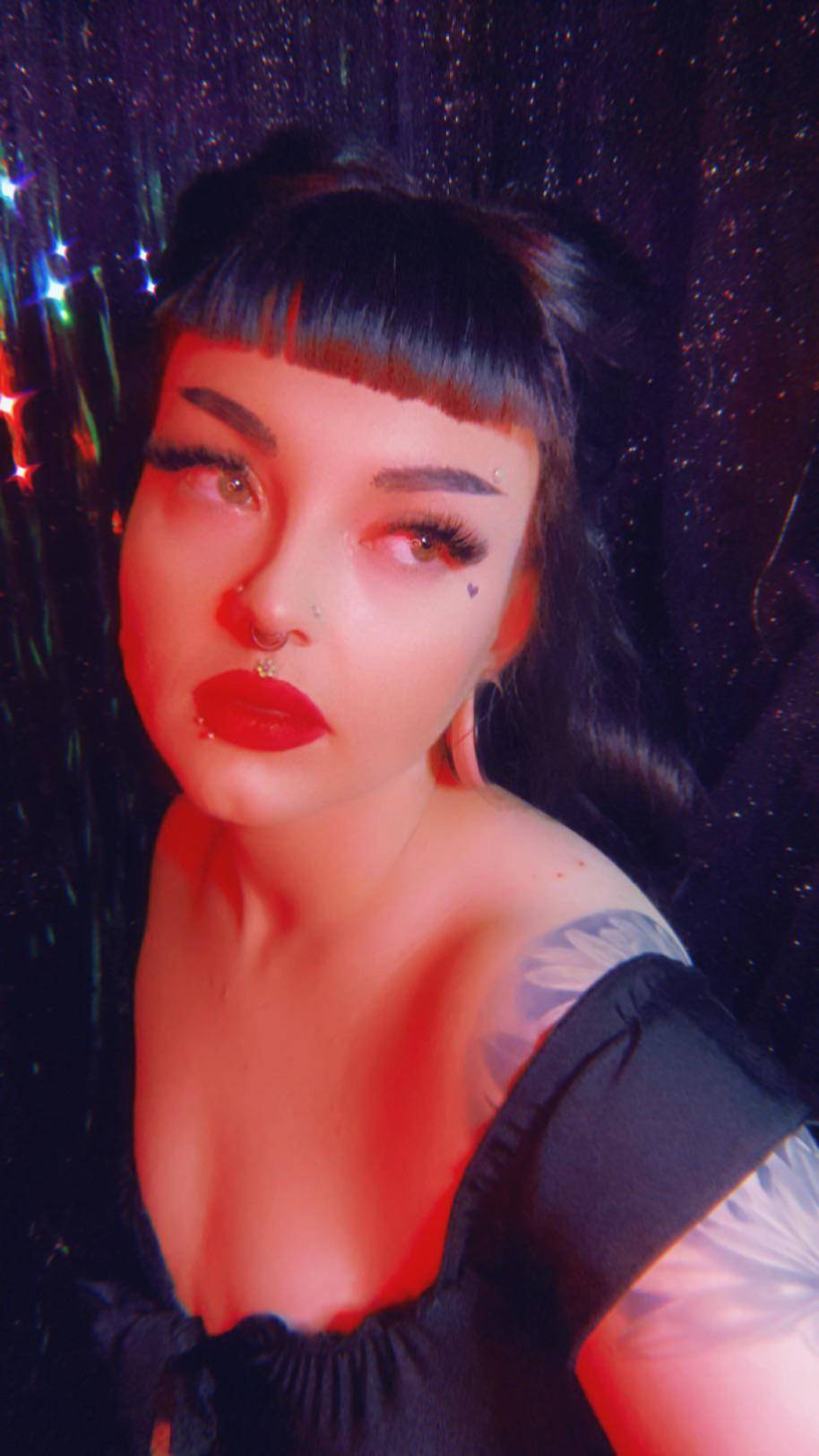 All my shoots recently have been heavily inspired by the one and only Ms Page💖 | Scrolller