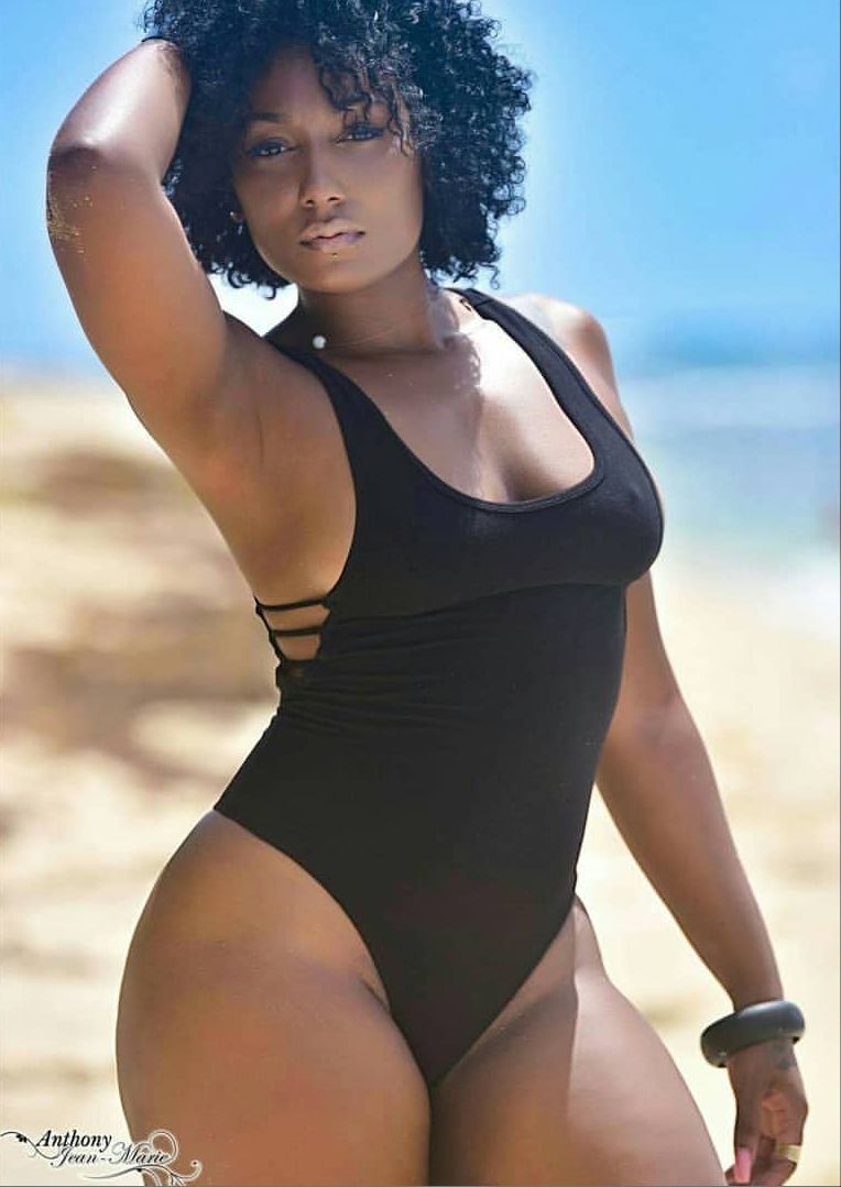 Ally Weyna | Scrolller