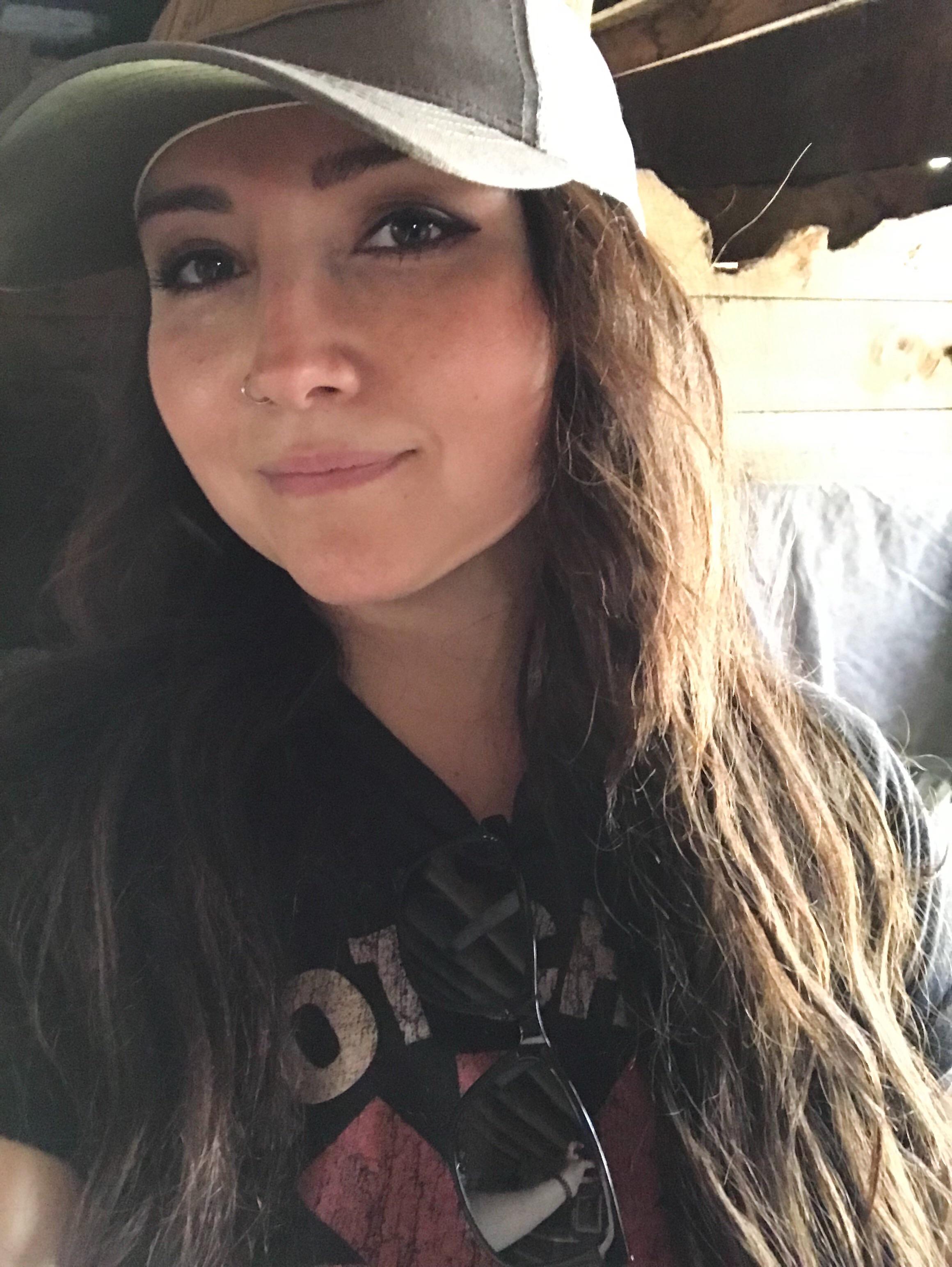 Alt girl farmer 🤘🏼 | Scrolller