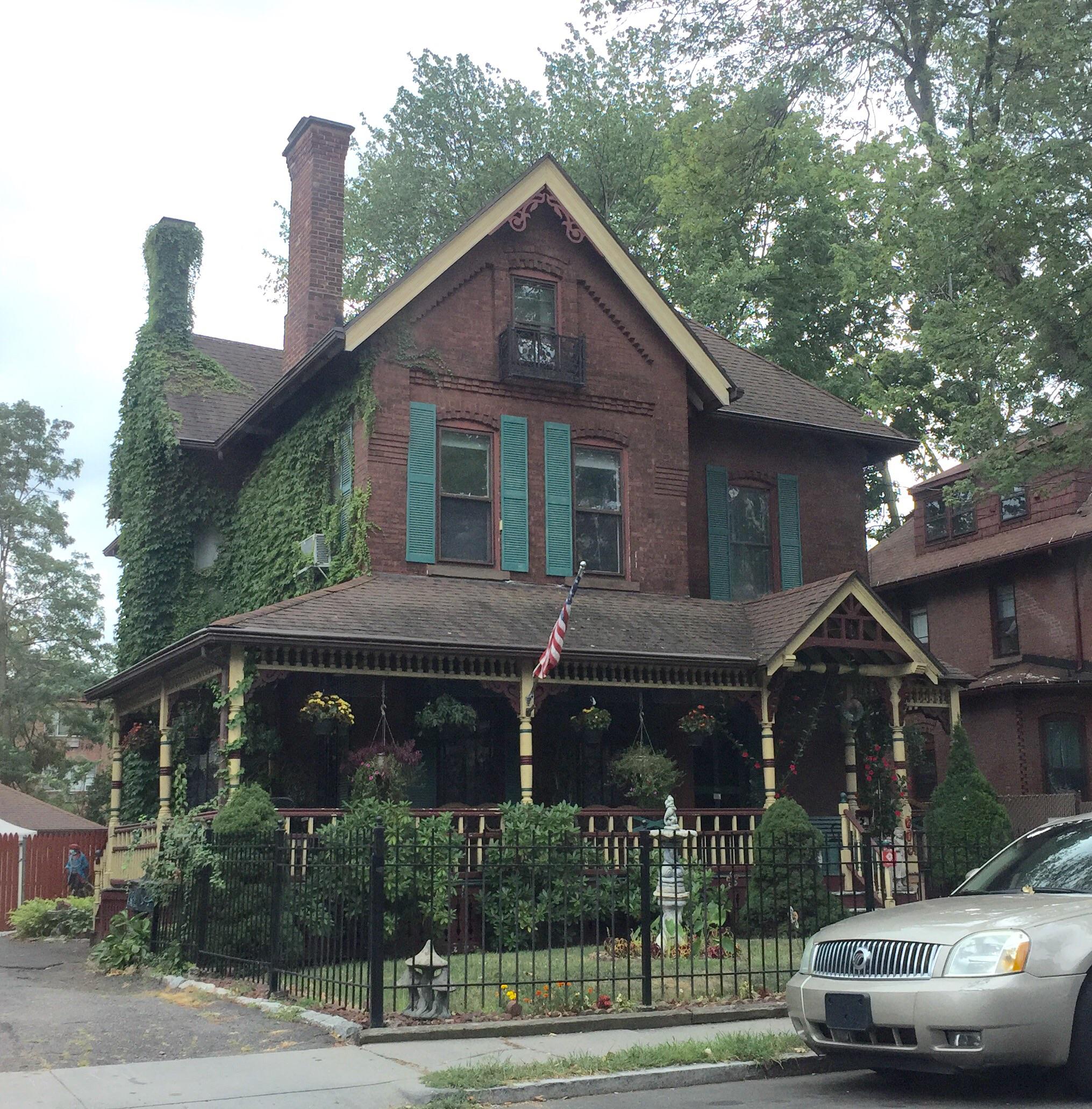 Always love seeing old houses that have been done justice | Scrolller