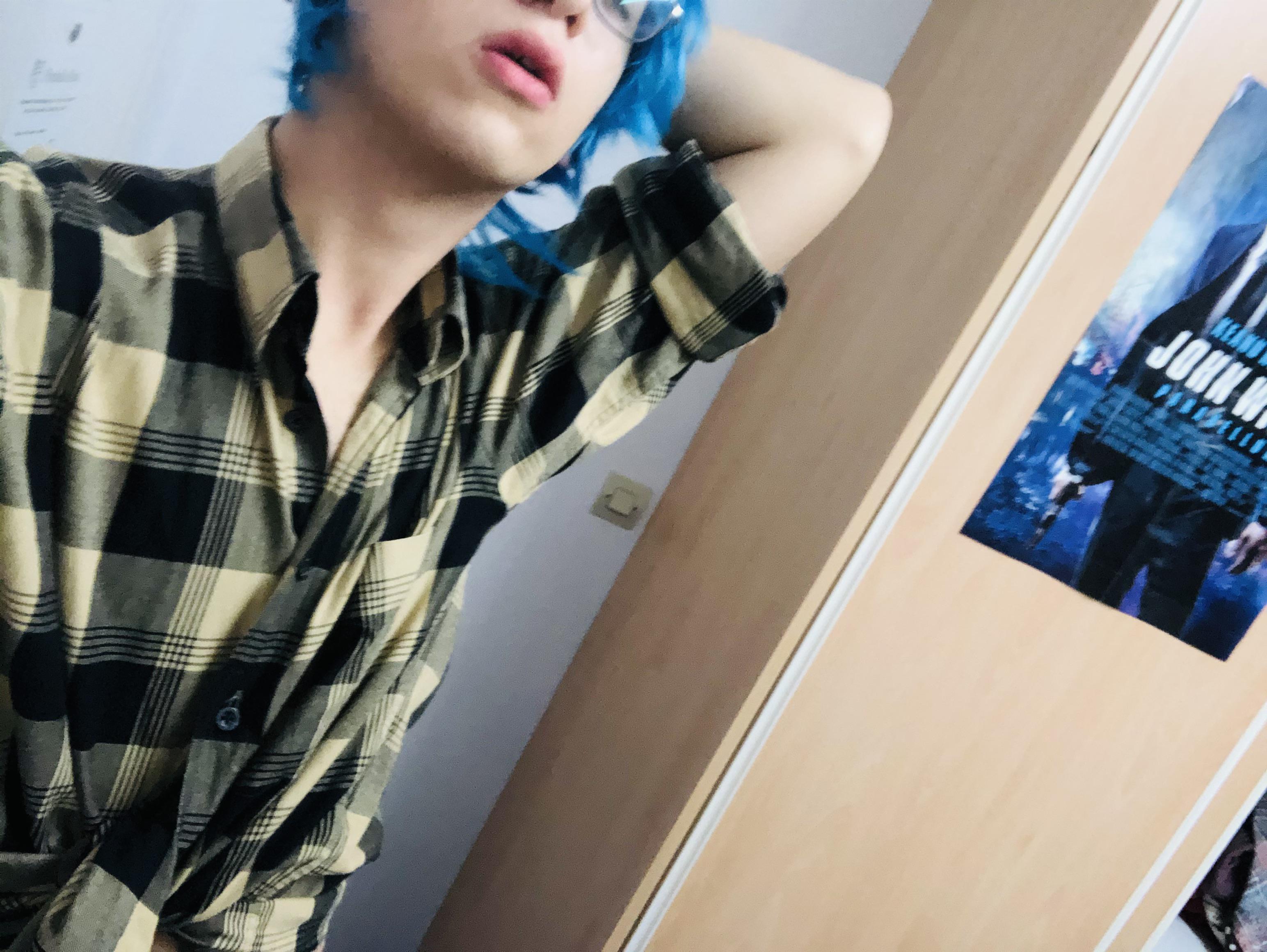 Am I enough feminine..? | Scrolller