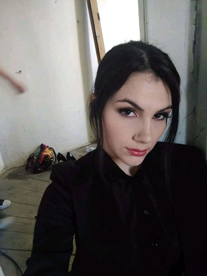 Am seeking for a reliable sub and a lovely slave that will serve me with loyalty as mistress ...