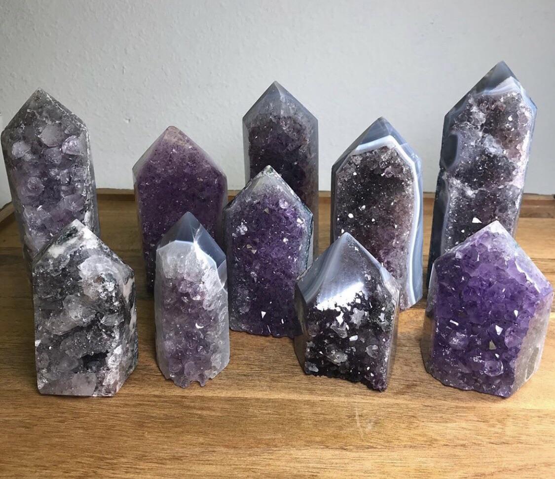 Amethyst Love.. so good on a nightstand | Scrolller