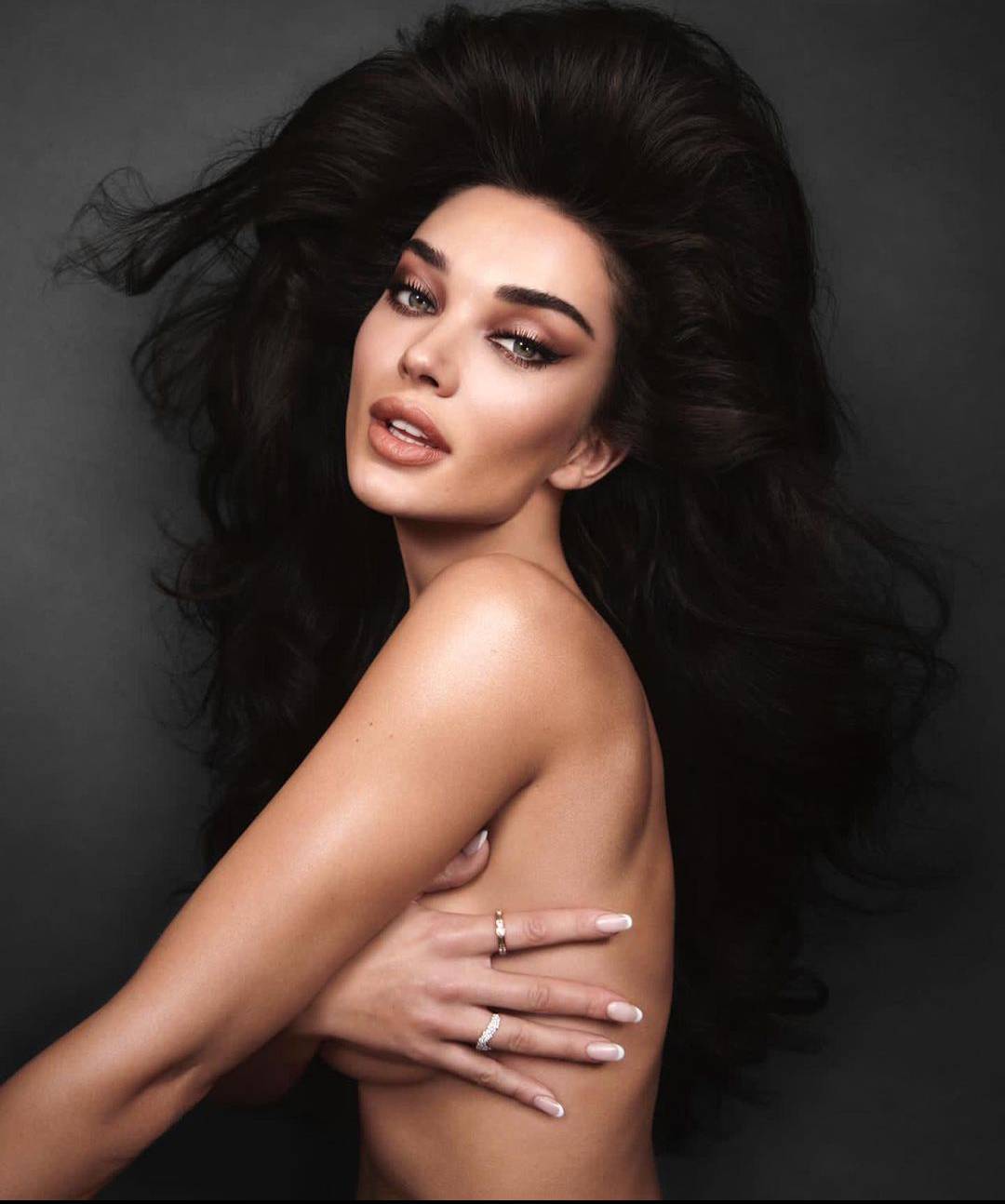 Amy Jackson | Scrolller