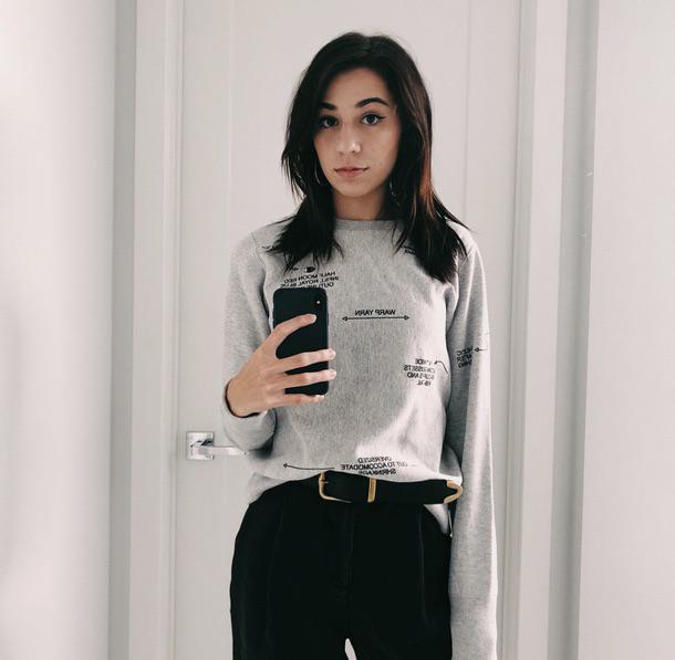 Amy with another beautiful selfie | Scrolller