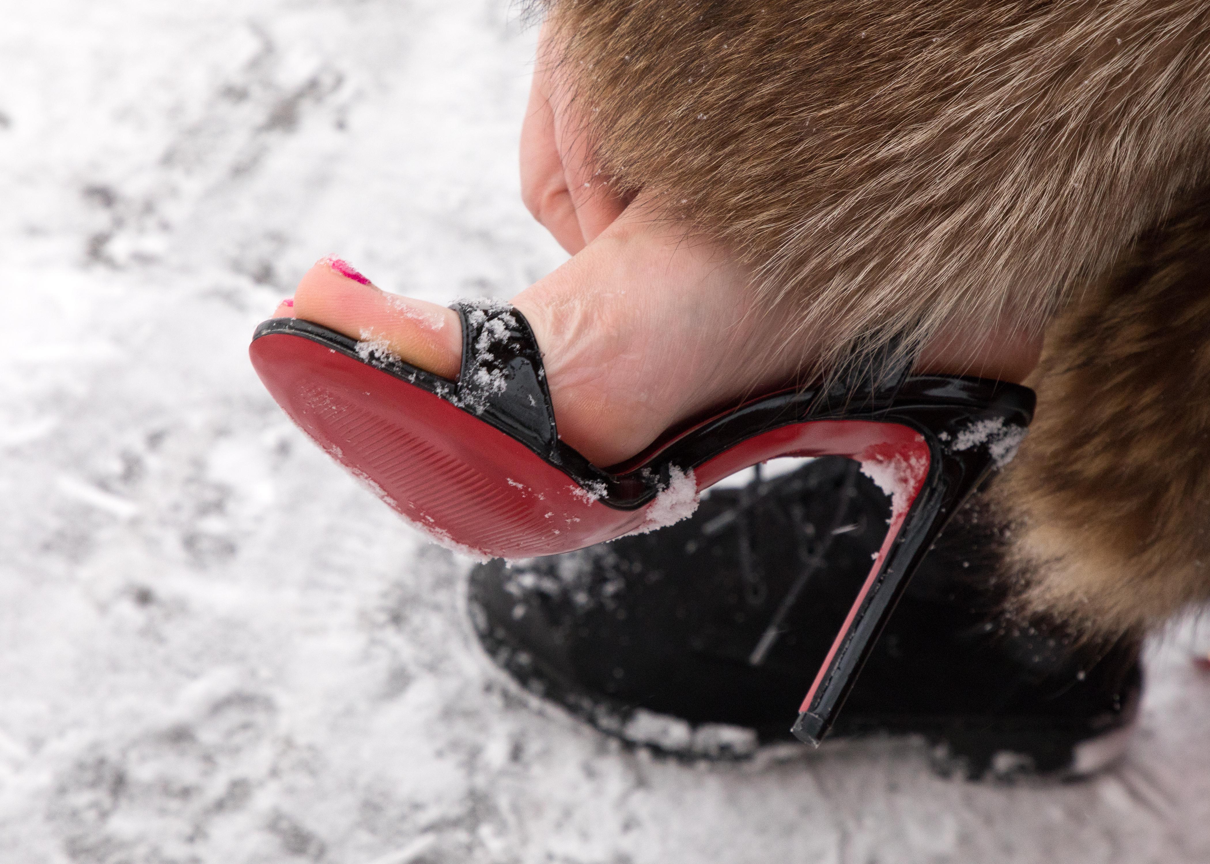 An unforgettable feeling of snow under the heel | Scrolller