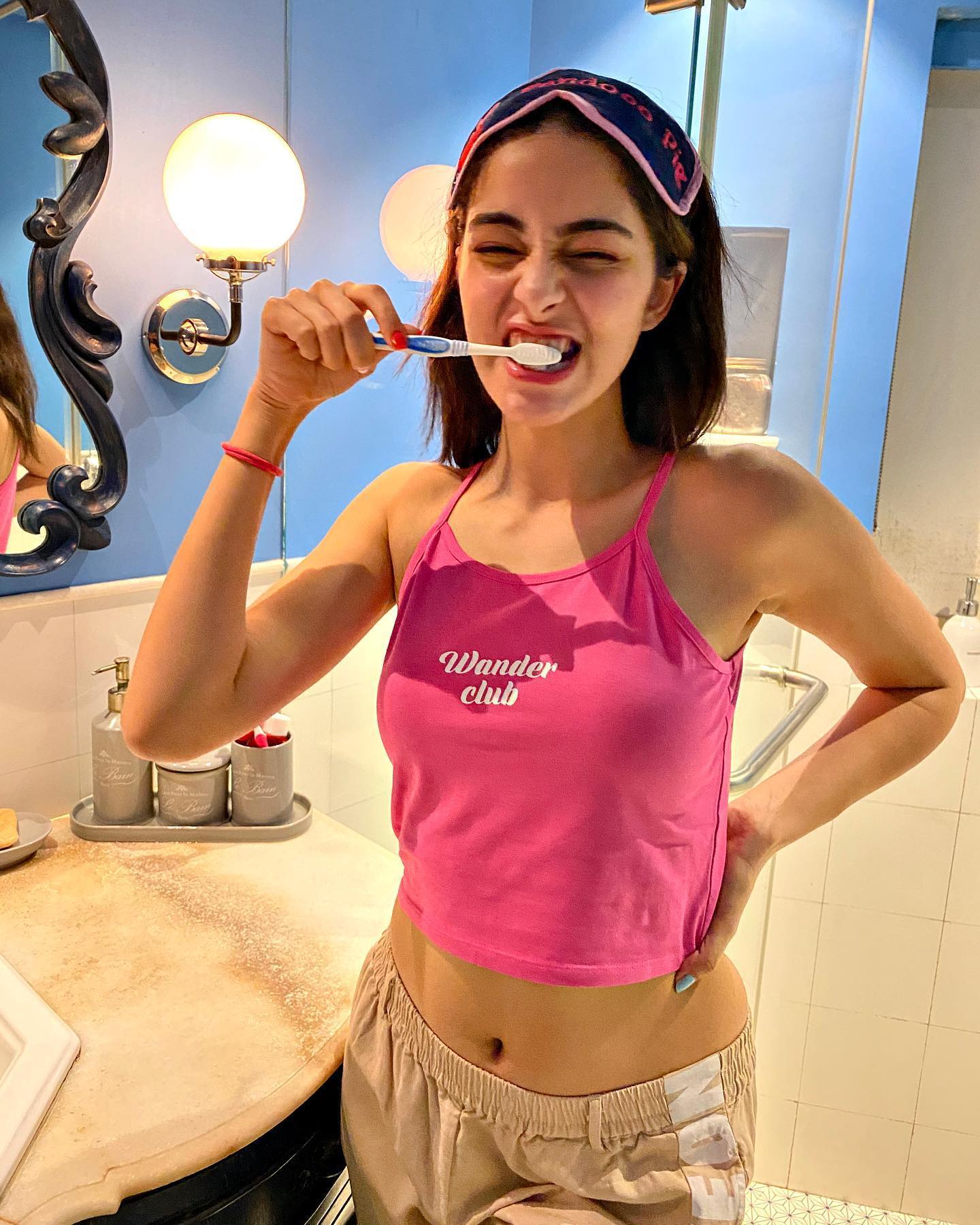 Ananya panday reddit | Scrolller