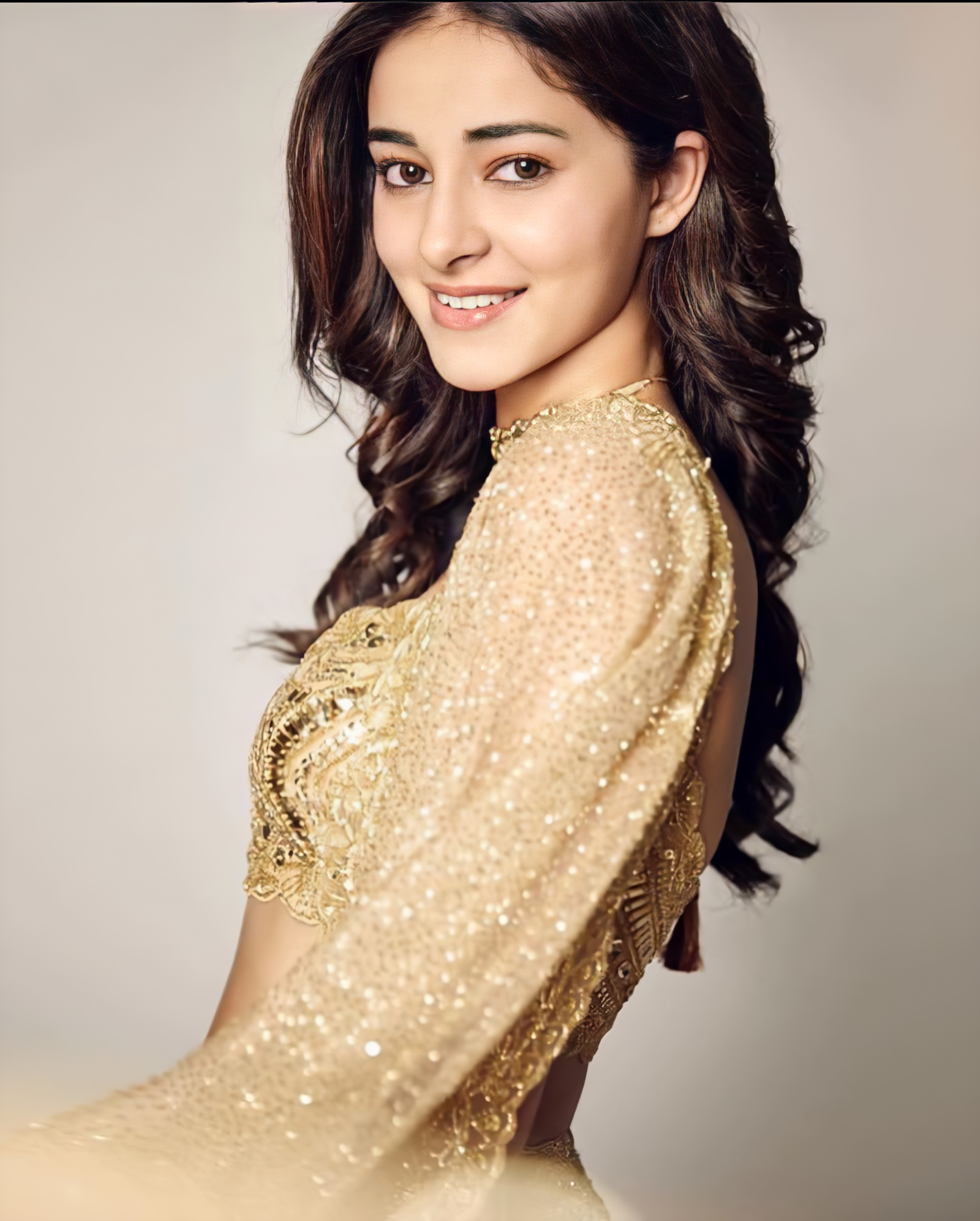 Ananya Pandey. Any ideas how You gonna use her? | Scrolller