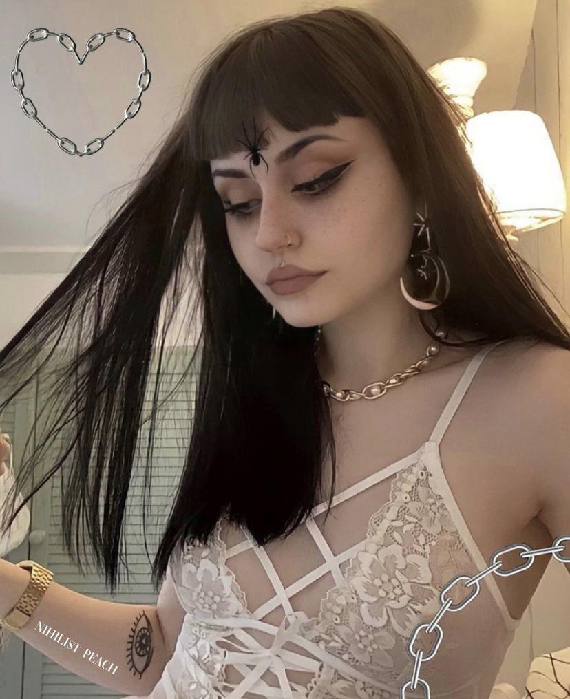 angelic (f) | Scrolller