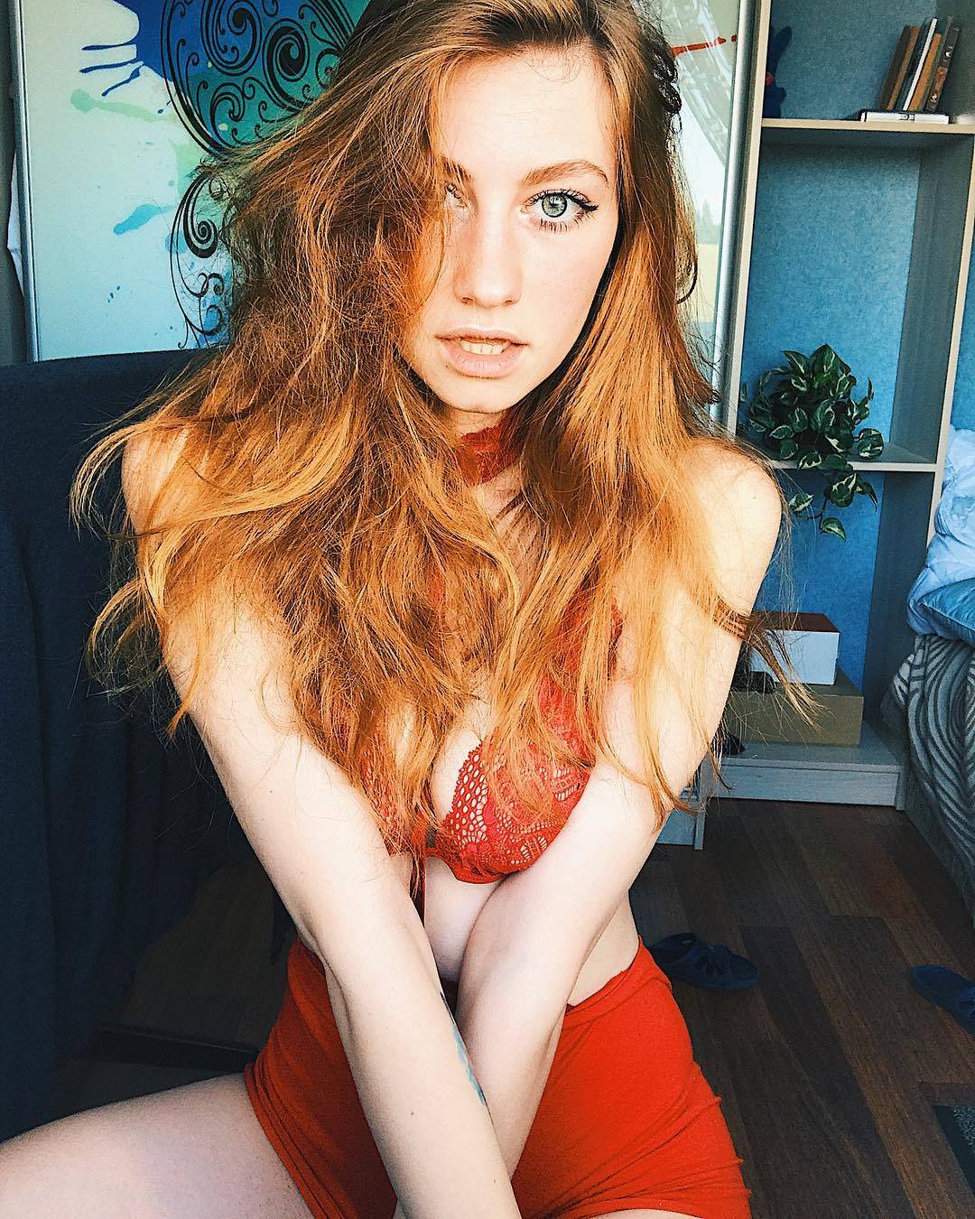 Ann Umbird | Scrolller