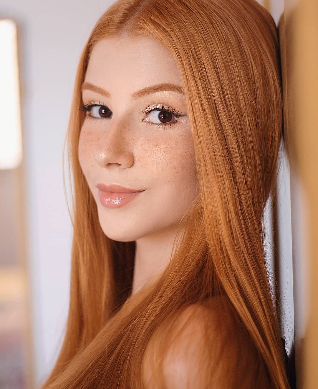 Anna Julia [irtr] | Scrolller