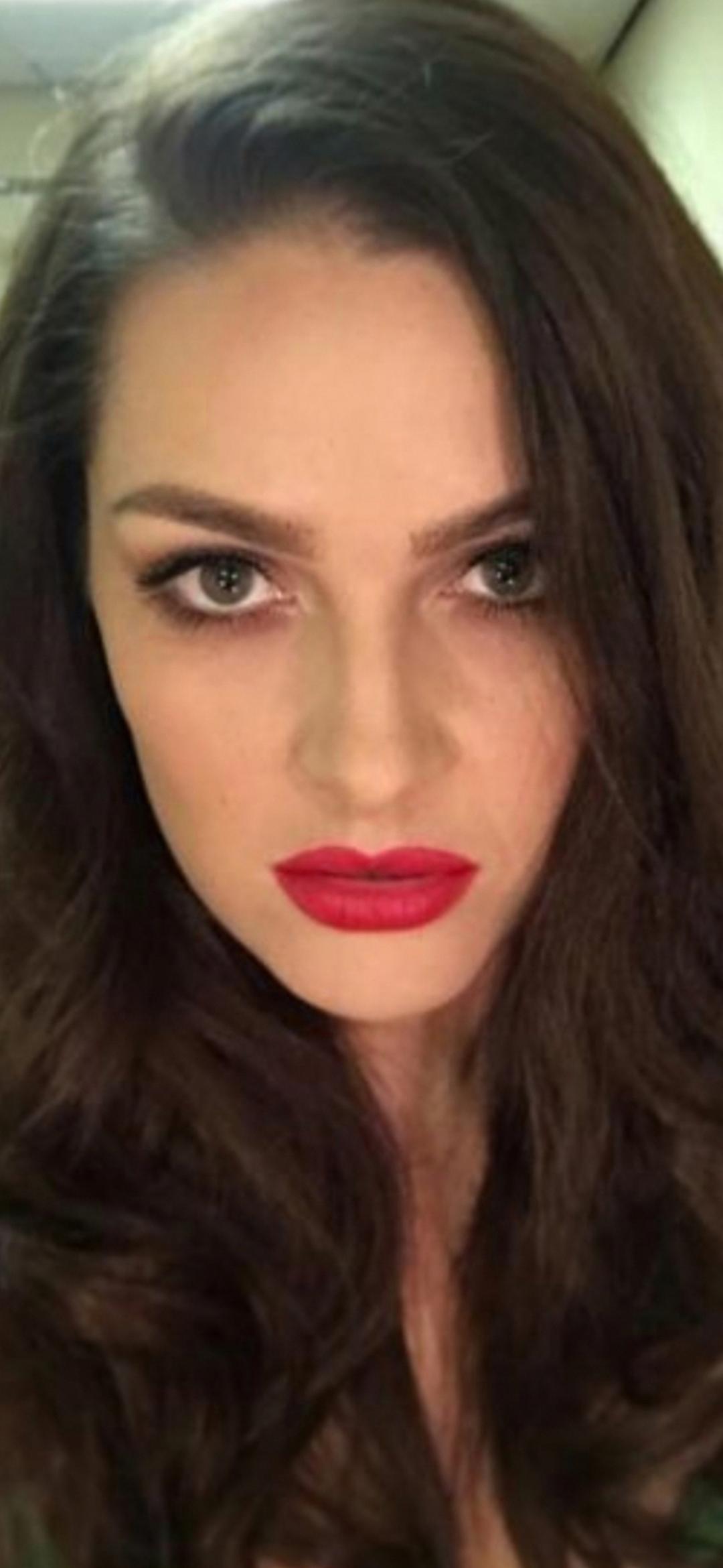 Anna Passey | Scrolller