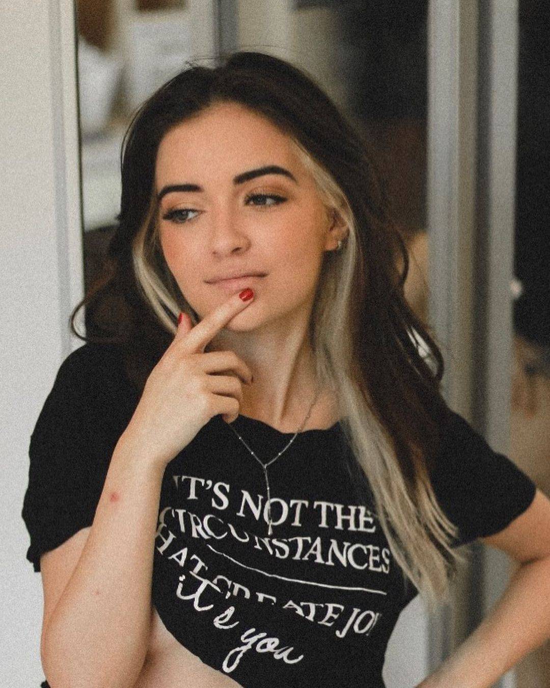 Anna Rita Cerqueira | Scrolller