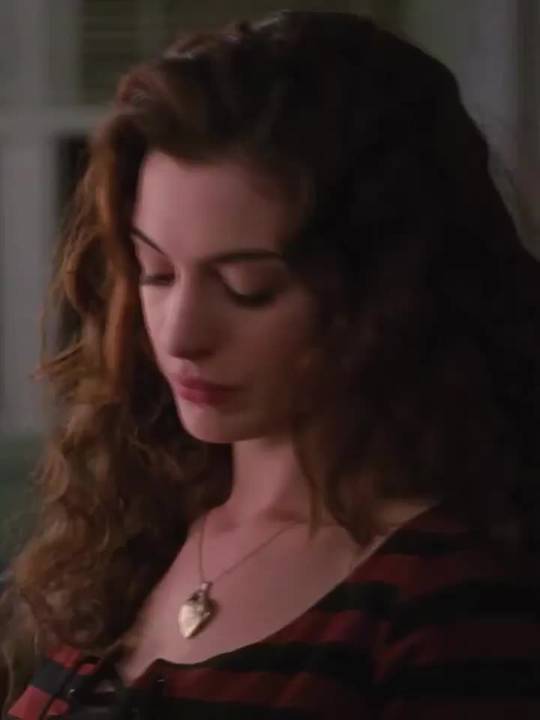 Anne Hathaway X Post From R Onoffcelebs Scrolller