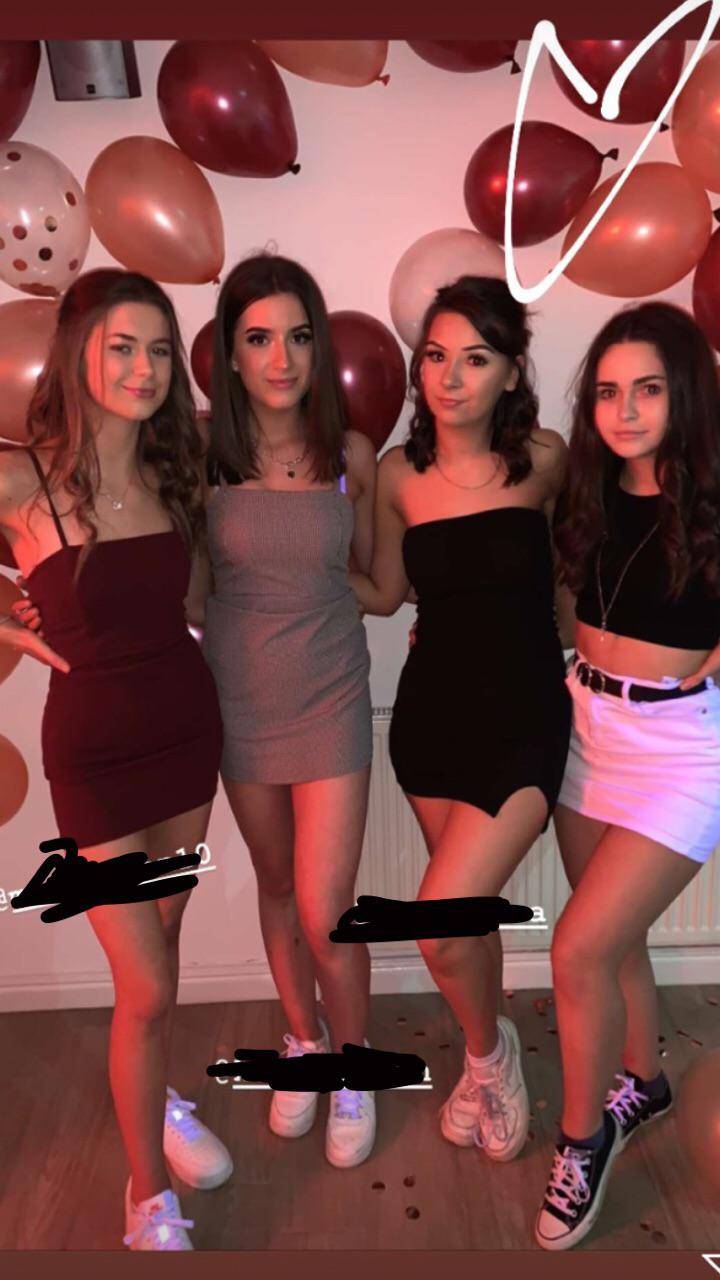 Another pic of my sis and her friends, glad you guys all enjoyed the first pic | Scrolller
