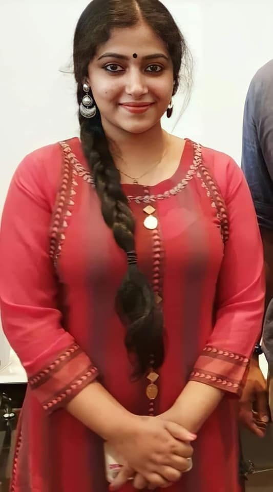 Anu Sithara | Scrolller