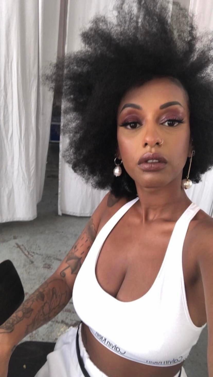 Any bi buds wanna jerk to German rapper Nura? | Scrolller