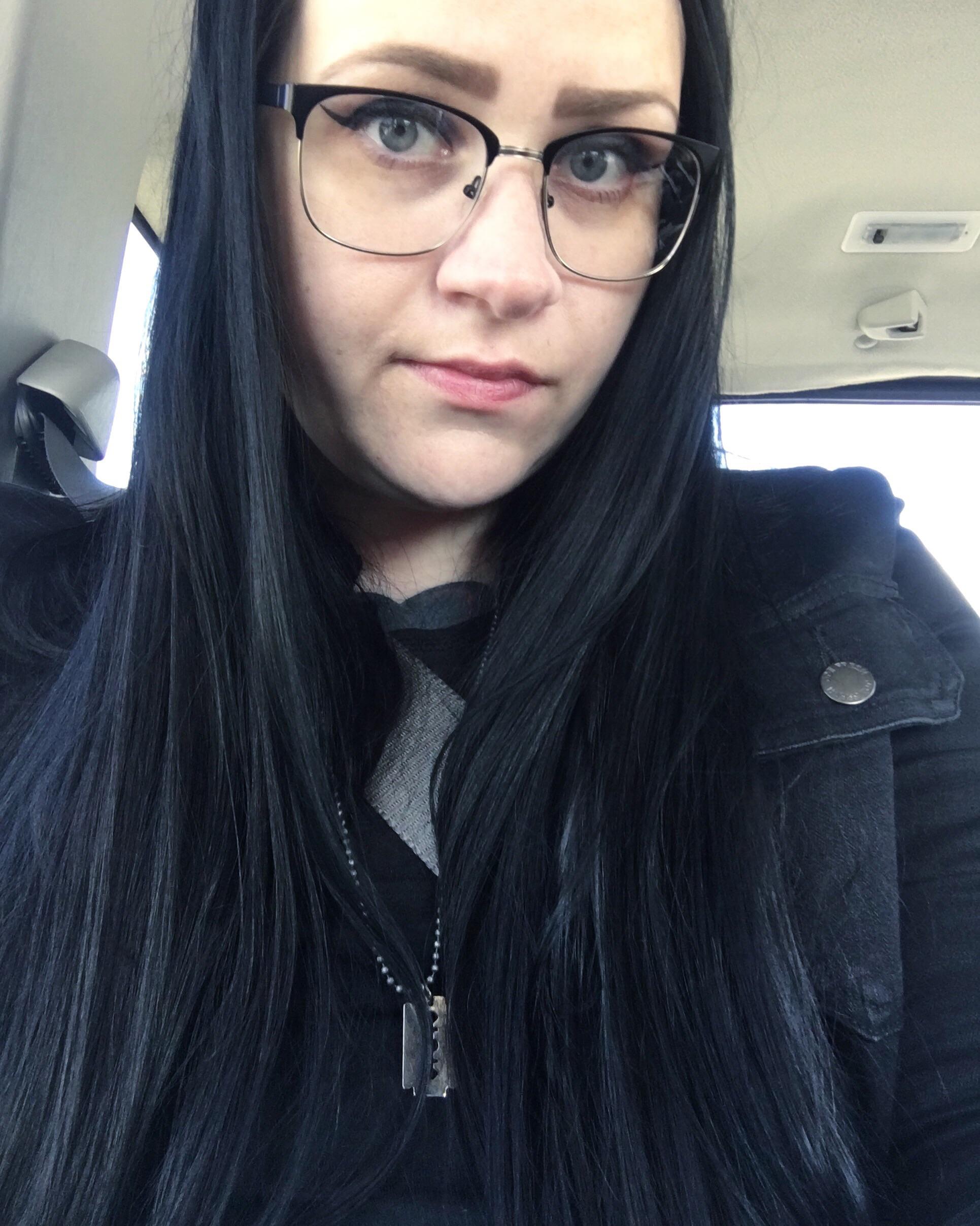 Any goth girl love? | Scrolller