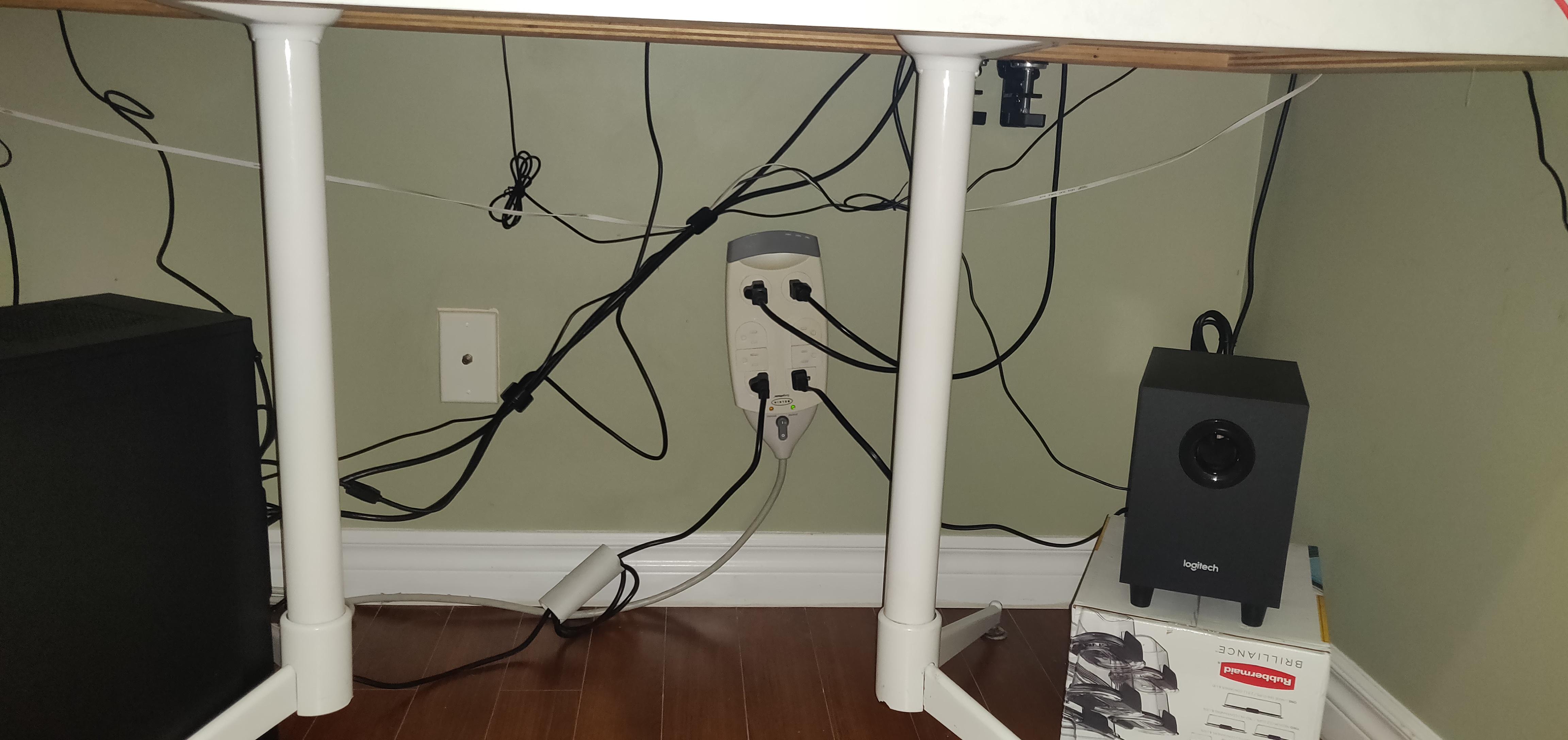 Any tips on cable management? This is the best I can do to have them kind of together. | Scrolller