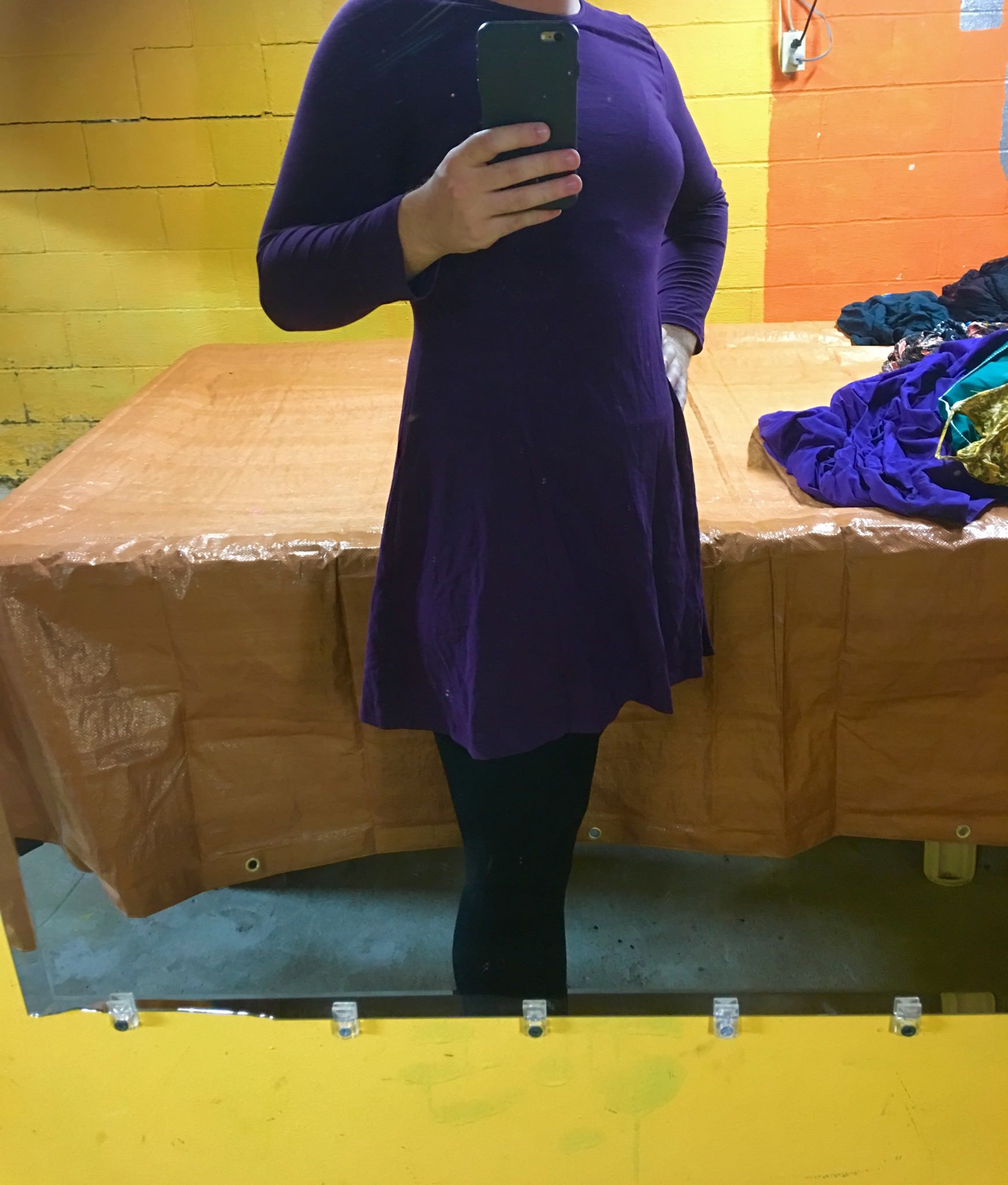 Anybody wanna replace the plug? | Scrolller