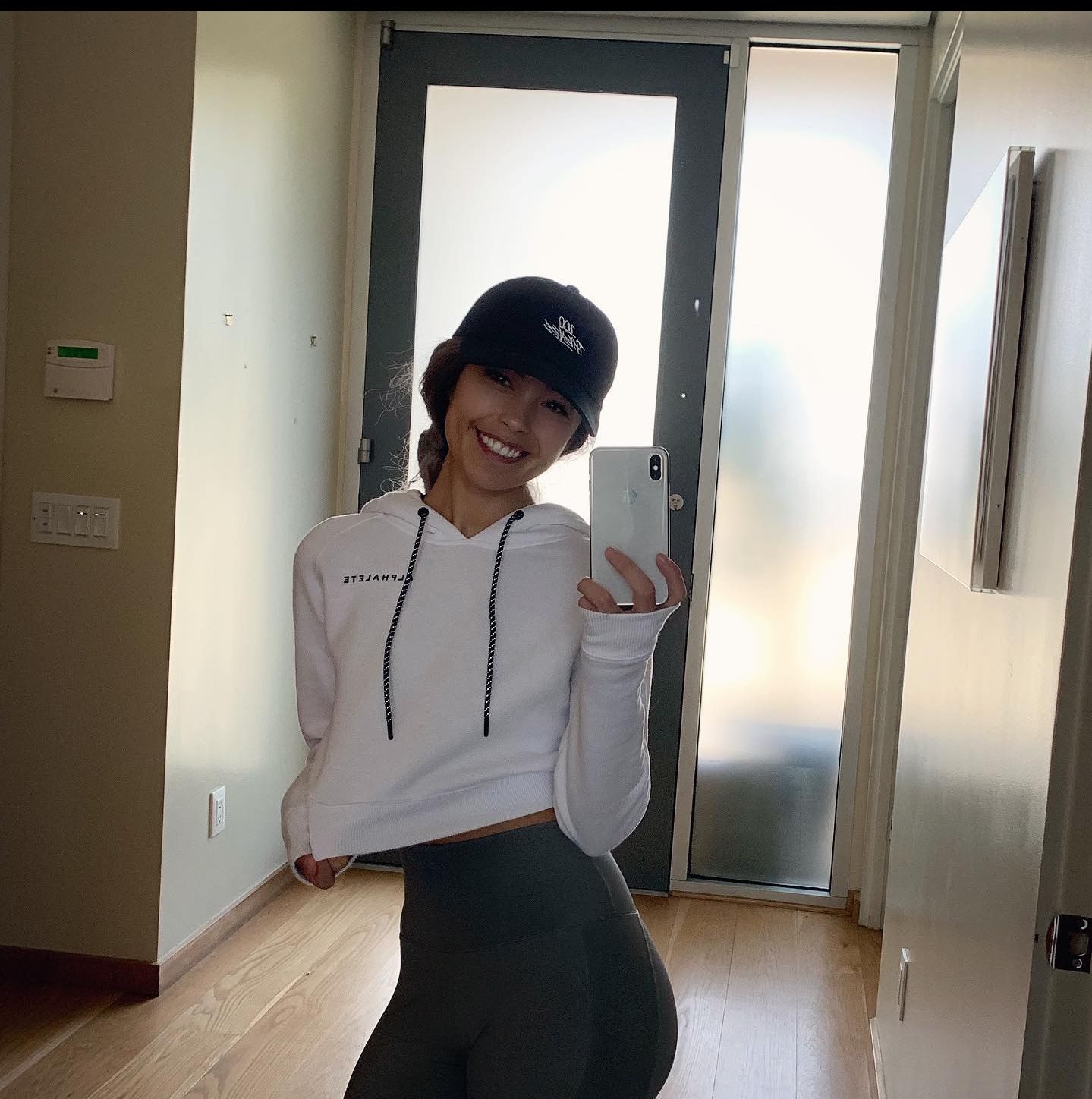 Anyone want to do a lesbian rp as Rae and BrookeAB/Alexia Raye/Neekolul? | Scrolller