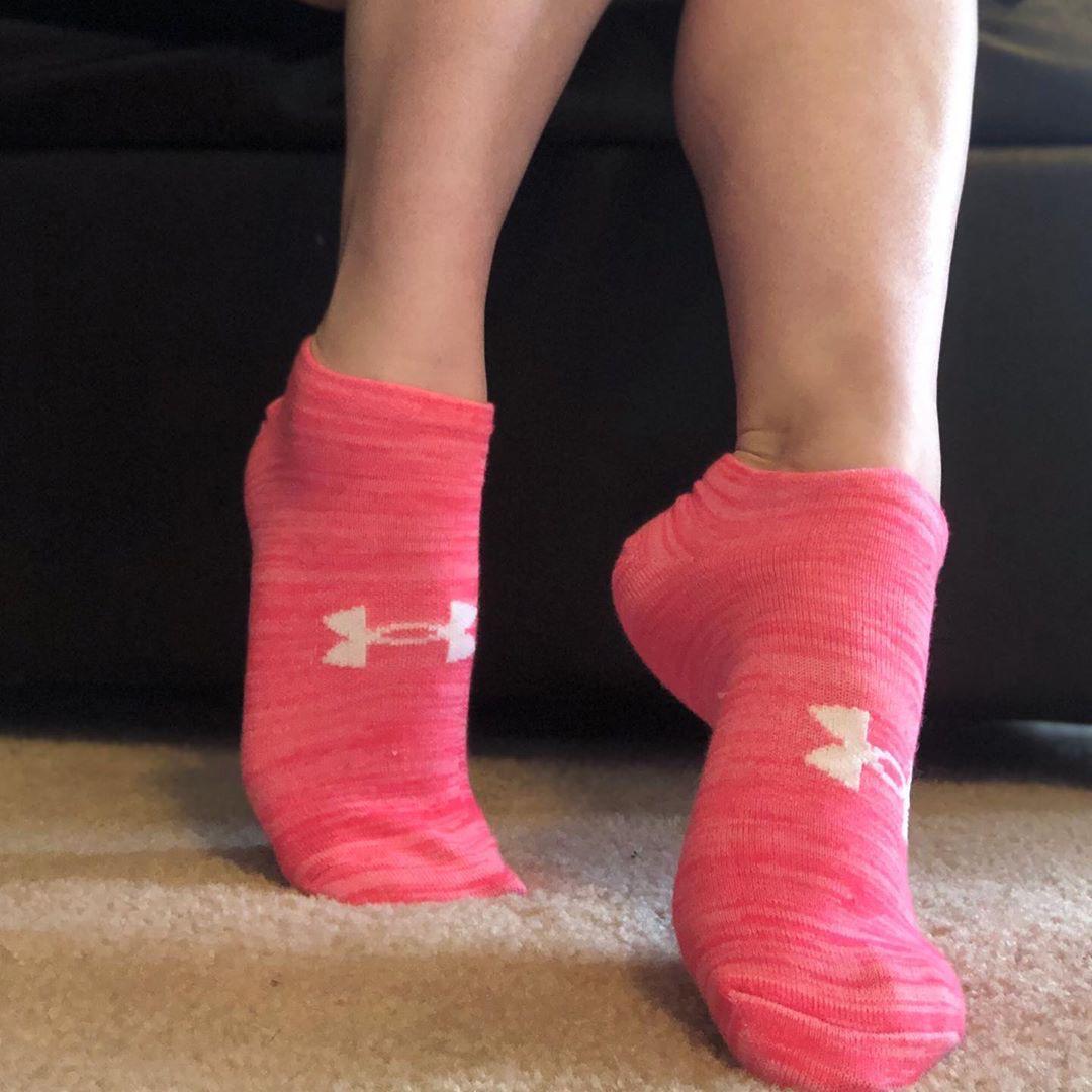 Arch in socks | Scrolller