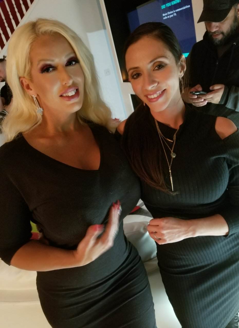 Ariella & Alura (XPost from r/AluraJenson) | Scrolller