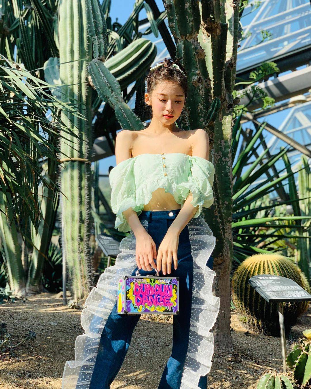 Arin - Oh My Girl | Scrolller