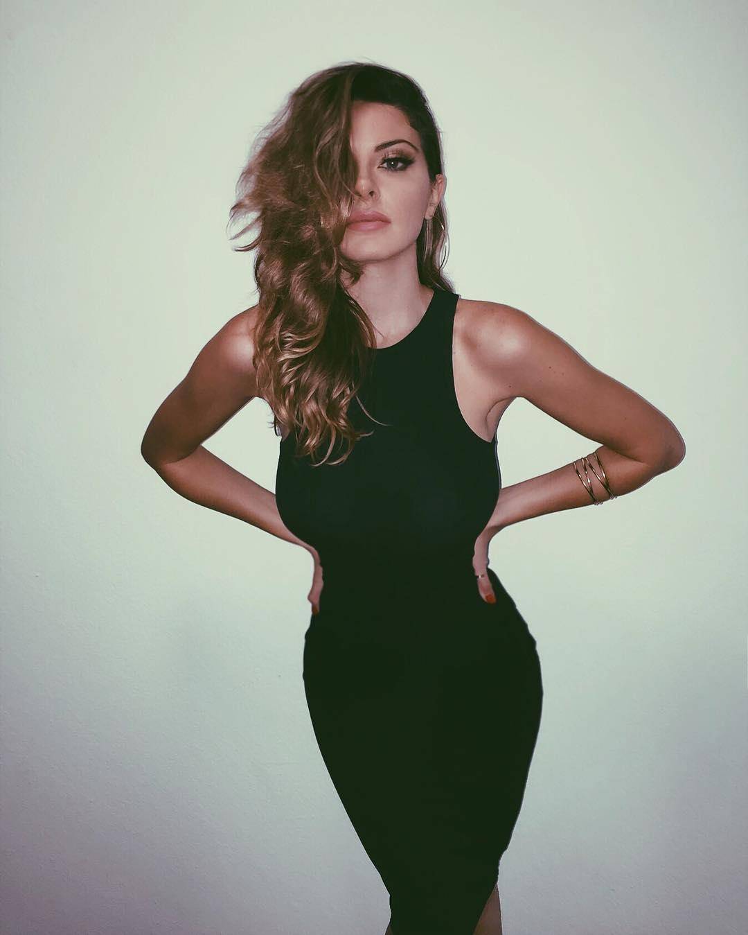 Ashley Schultz | Scrolller