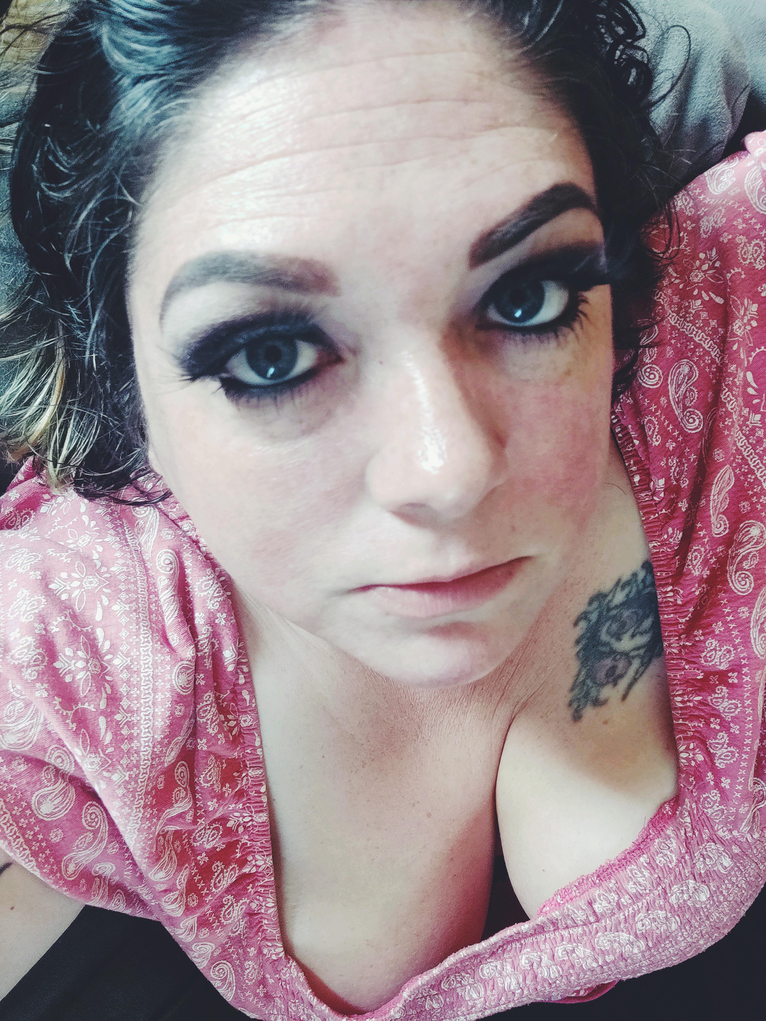 Ask me anything | Scrolller