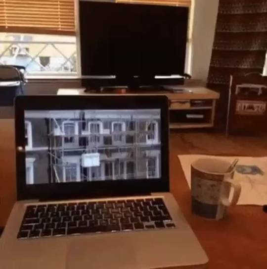 Augmented reality | Scrolller