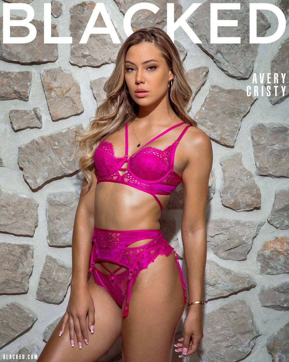 Avery Cristy | Scrolller