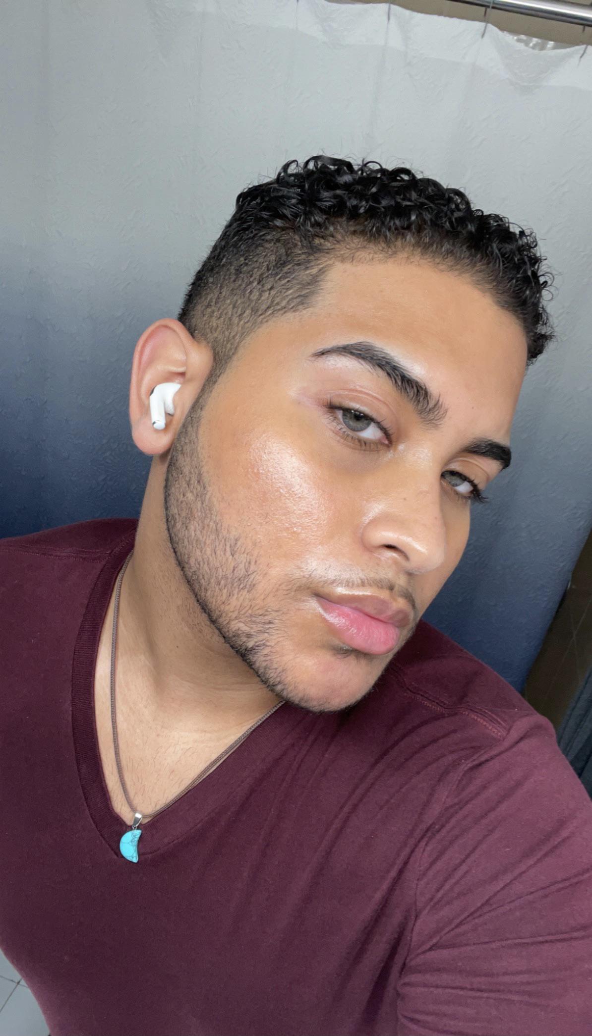 Awk pose for better lighting...yes! (m21) | Scrolller