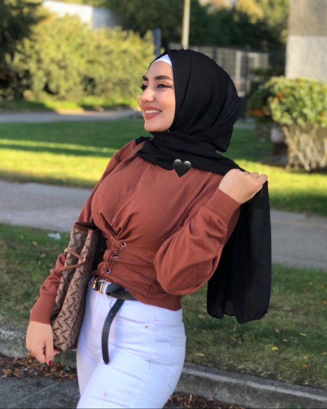 Aya Alabdallah | Scrolller