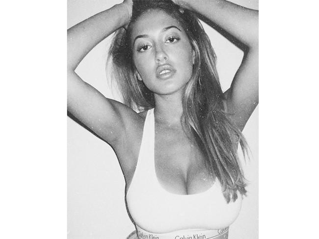 Lindsey Kevitch b&w | Scrolller