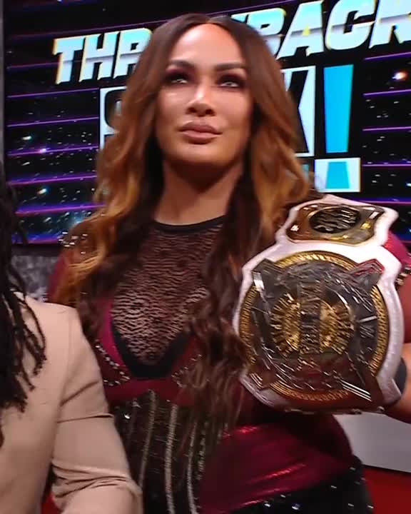 Backstage | Scrolller