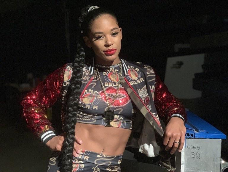 Backstage | Scrolller