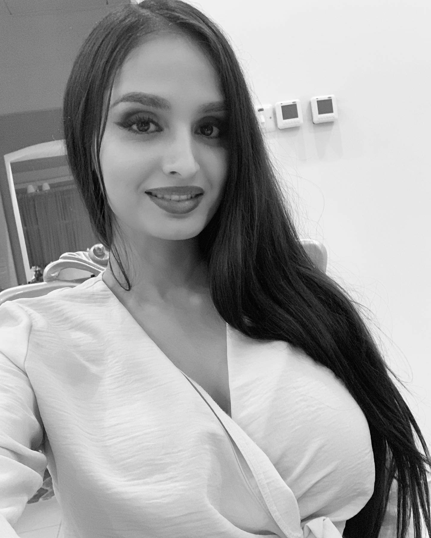 Bath Time 🍤💦 | Scrolller