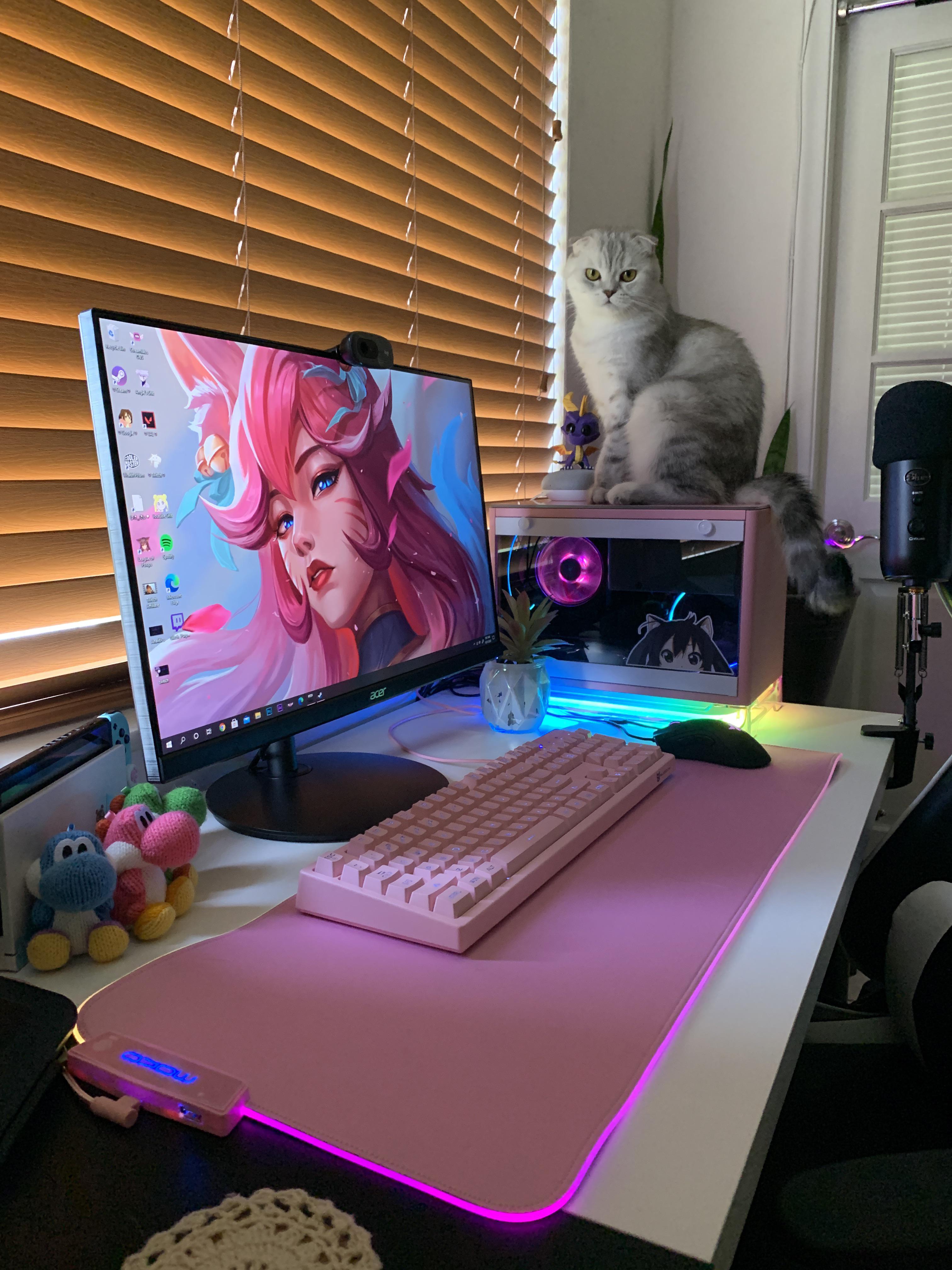 Battlestation with fluff | Scrolller