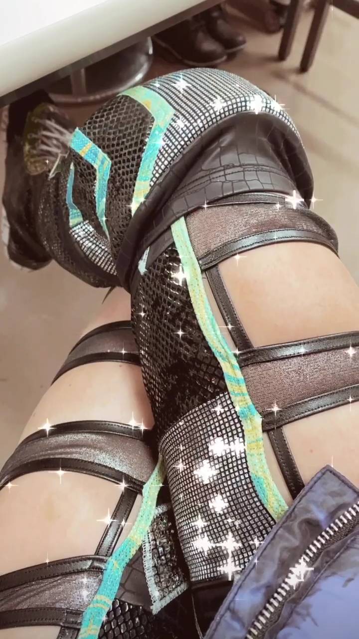 Bea Priestley has some nice legs | Scrolller