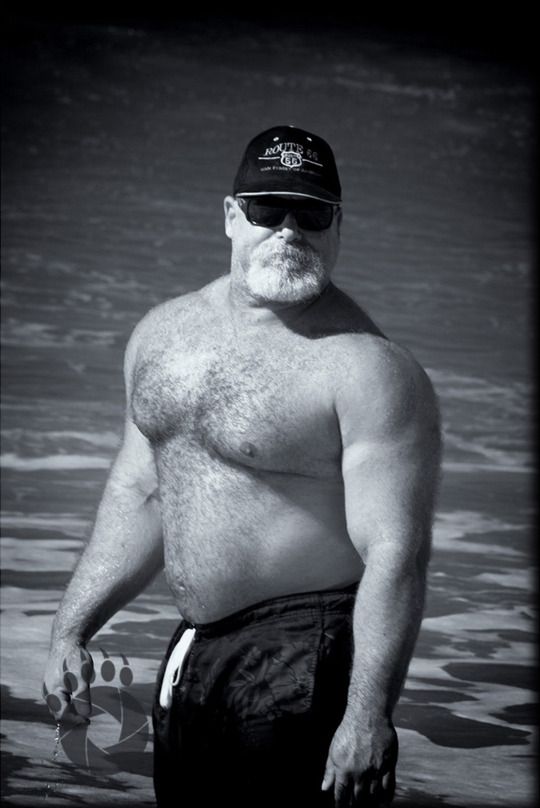 Beach dad! | Scrolller