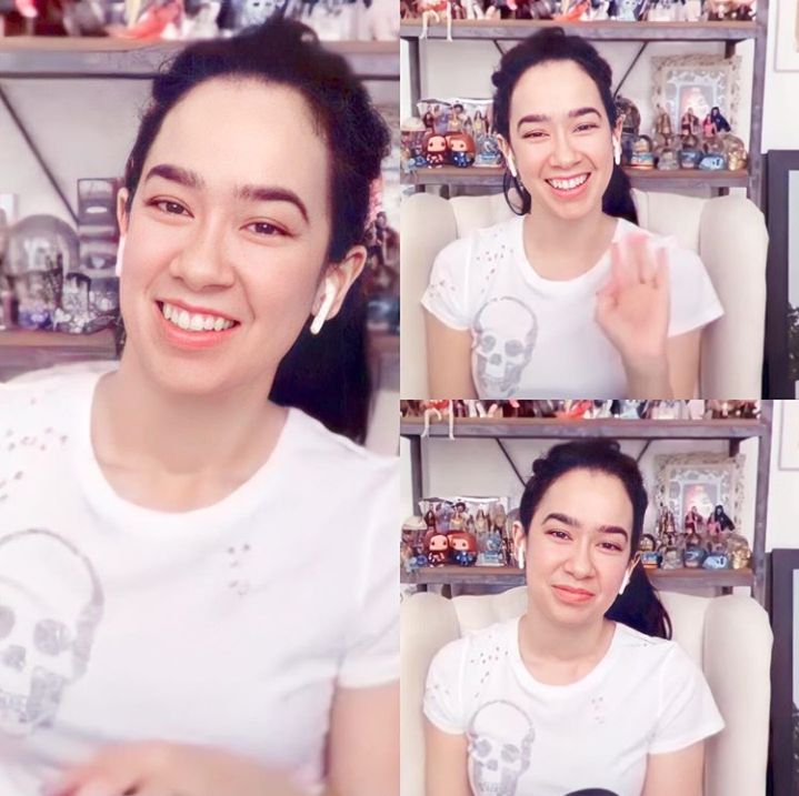 Beautiful AJ Lee | Scrolller