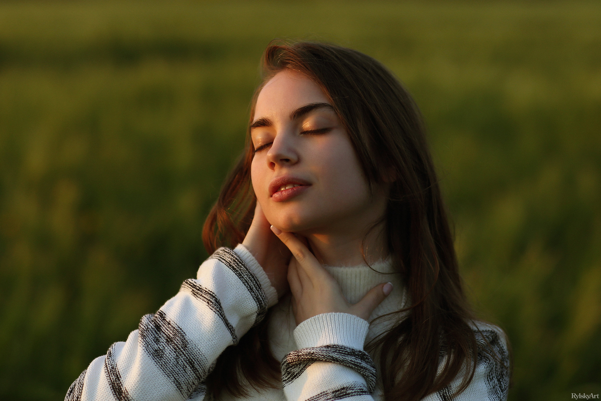 Beautiful Brunette | Scrolller