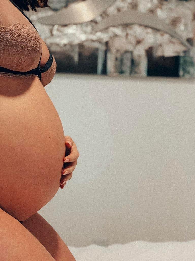 Beautiful bump | Scrolller