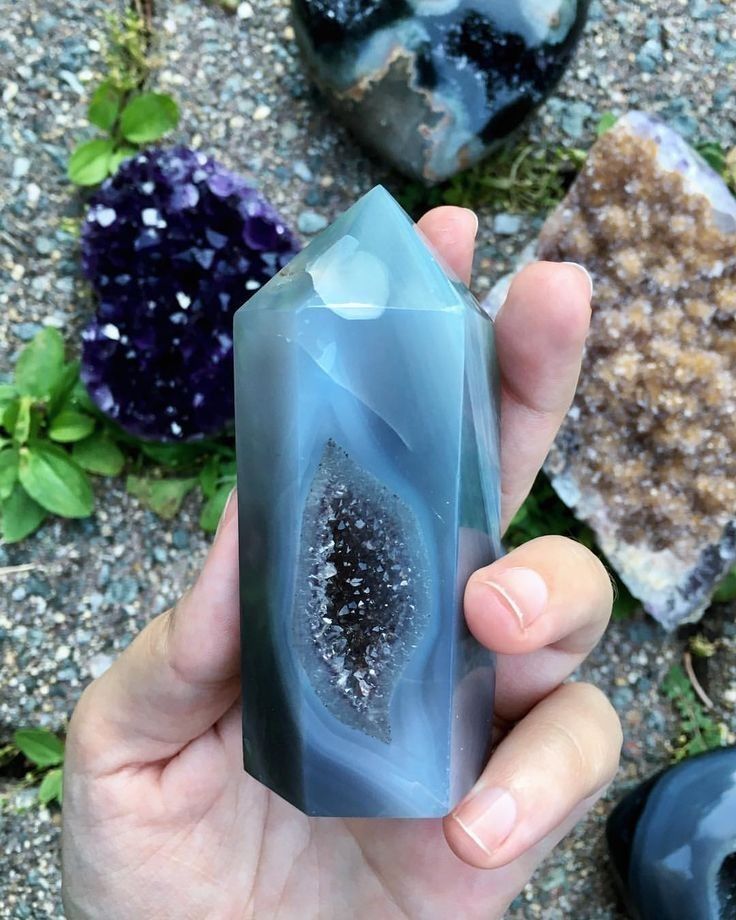 Beautiful crystals with geode effect | Scrolller