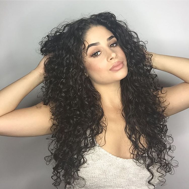 Beautiful Curls | Scrolller