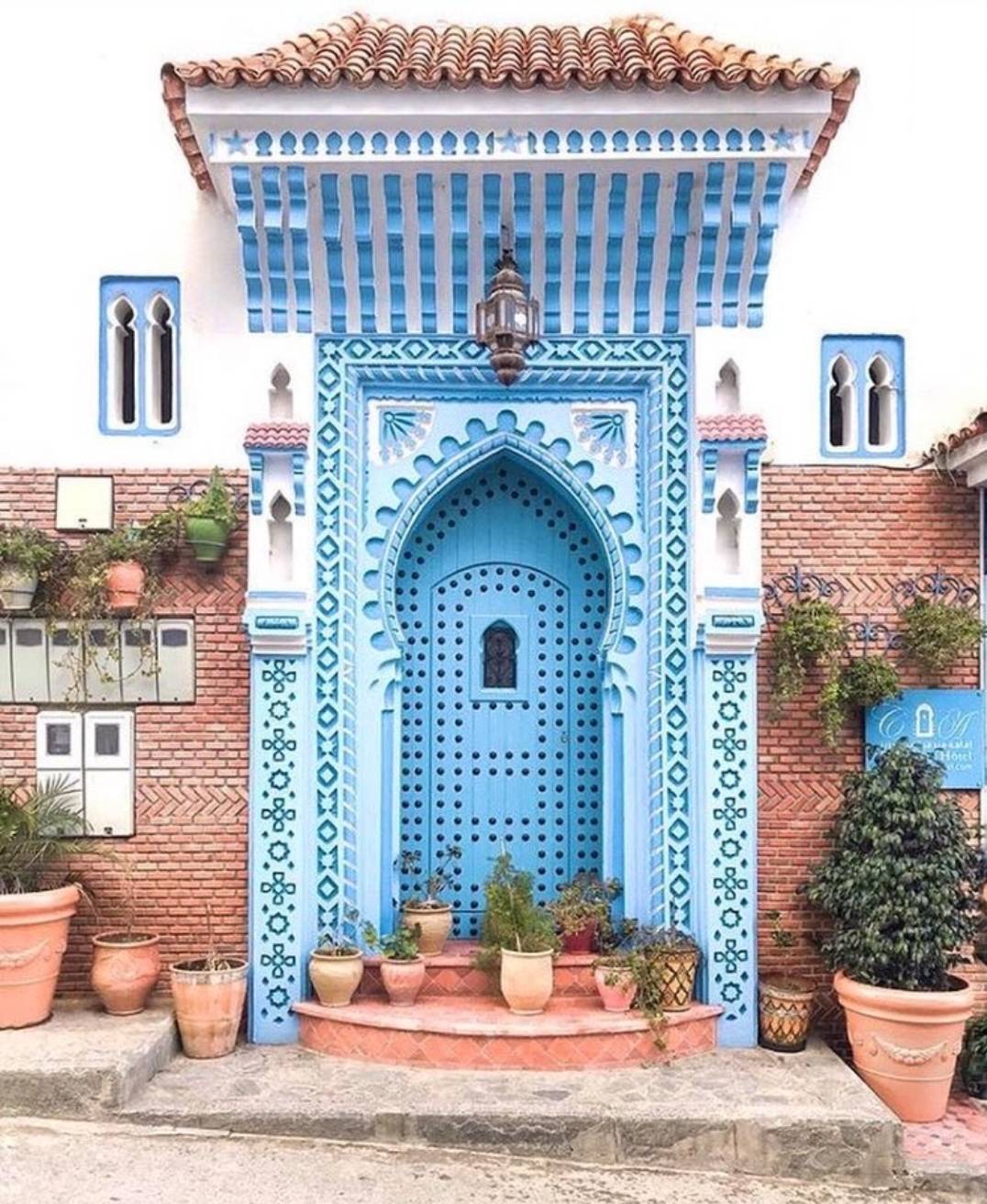 Beautiful Moroccan door | Scrolller